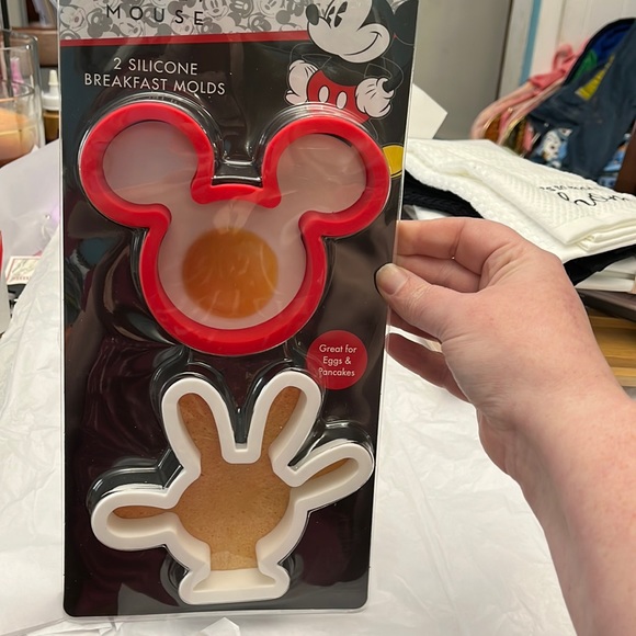 Disney | Kitchen | Nwt Mickey Mouse Twopiece Breakfast Silicone Molds ...